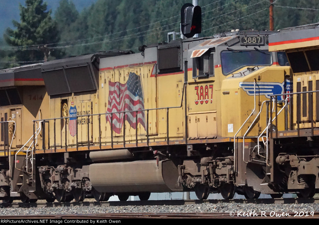 Southbound Bare Table